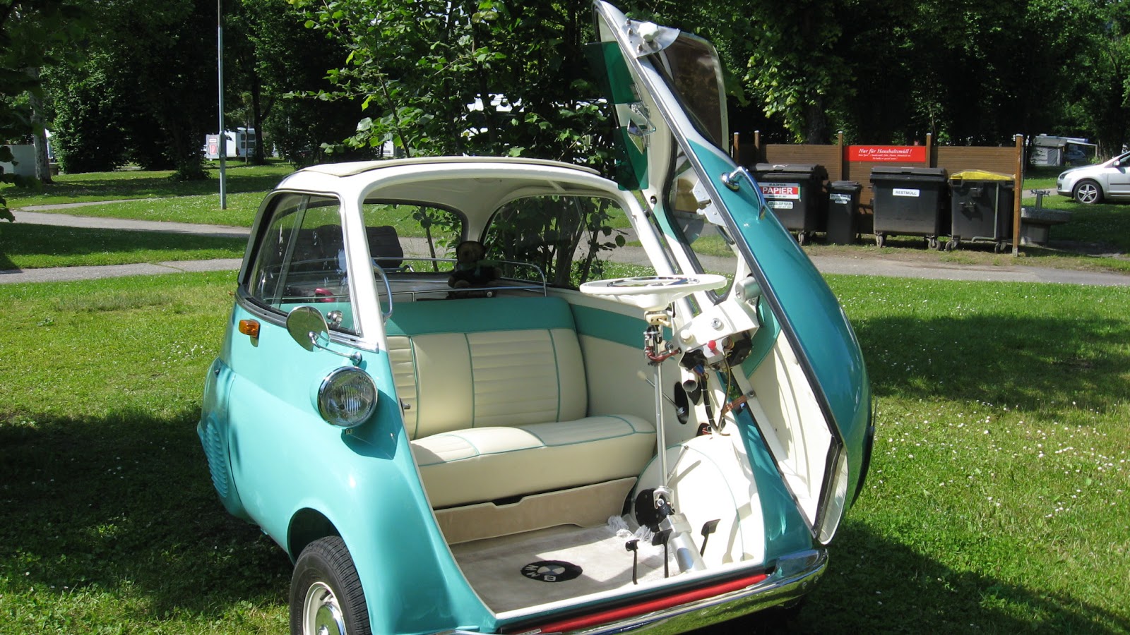 Memento Solonico: ISO...ISETTA 300 della BMW...microvettura del passato ...