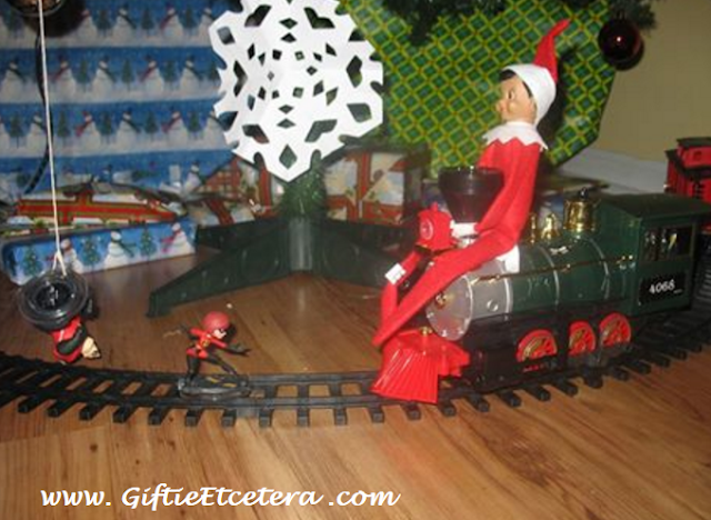 21 Epic Elf on the Shelf Ideas for Lazy Parents | Giftie Etcetera: 21 ...