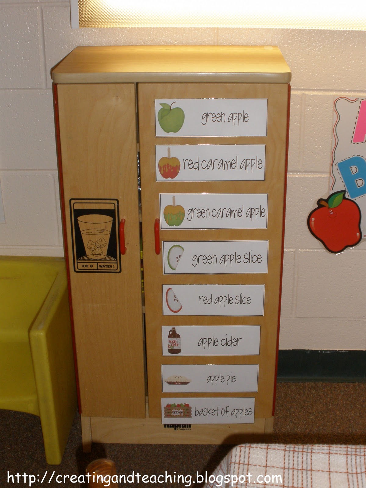 Apple Bakery Dramatic Play | creating & teaching