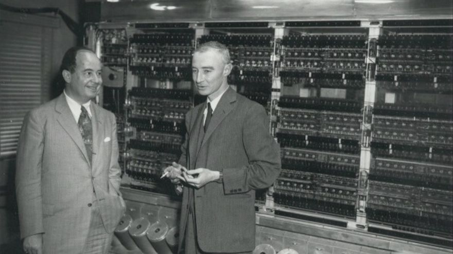 LA MÀQUINA DE VON NEUMANN
