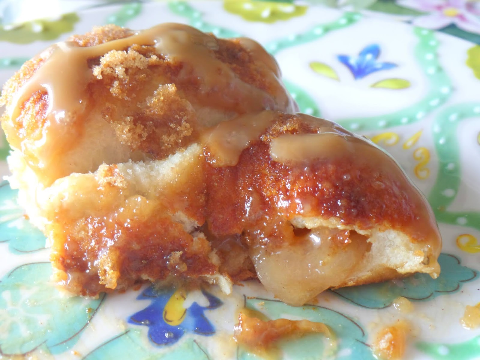 Welcome Home Blog: Caramel Apple Pie Bombs