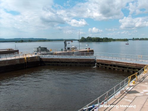 Cranberry Morning: Mississippi River Lock and Dam No. 4 - Alma, Wisconsin