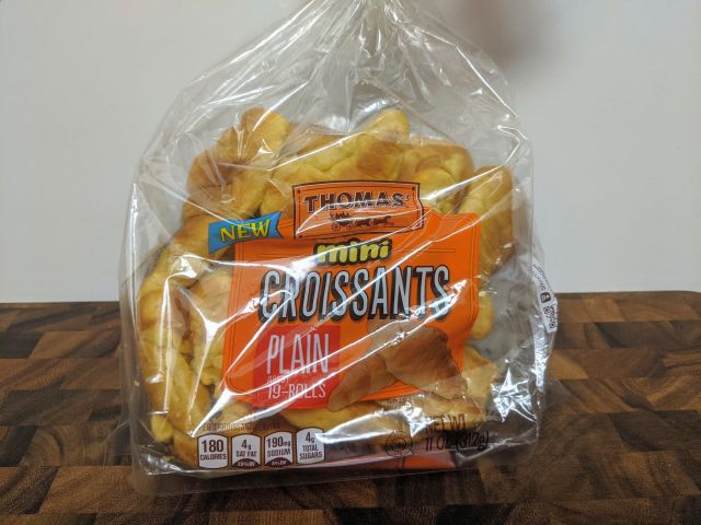 Review: Thomas' - Mini Croissants | Brand Eating
