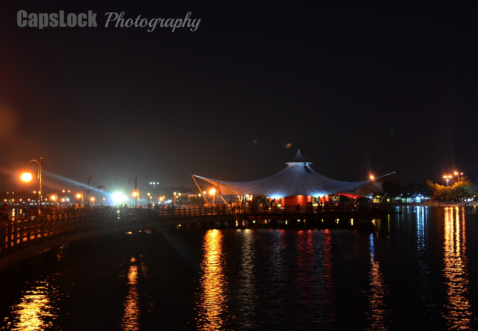 CapsLock Photography: Le Bridge, Ancol 161112 ( malam )