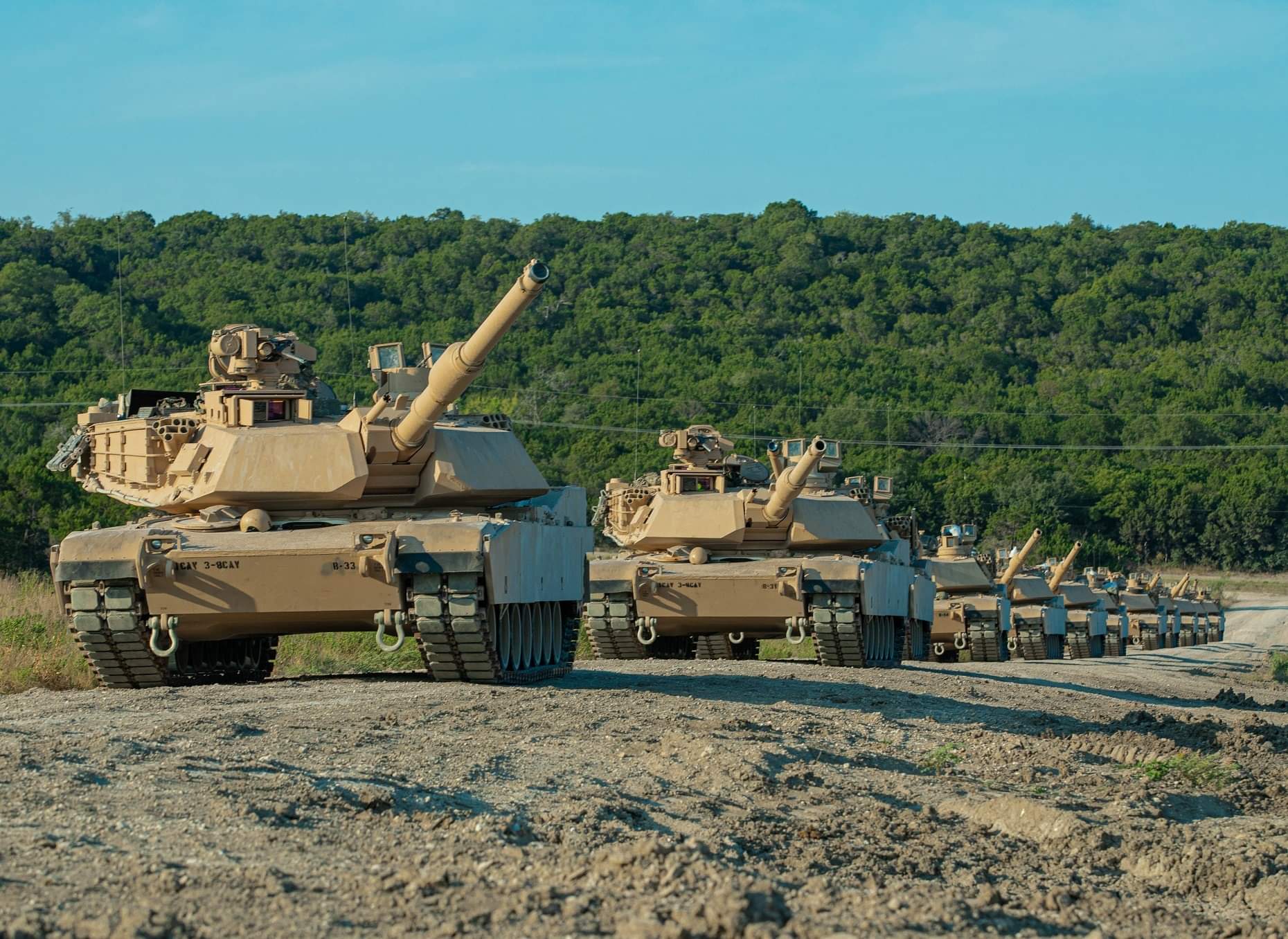 Australia approved to acquire latest M1A2 Abrams main battle tanks ...
