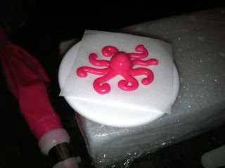 The Iced Queen: Royal Icing Octopus