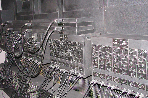 eureka: EARLY COMPUTER