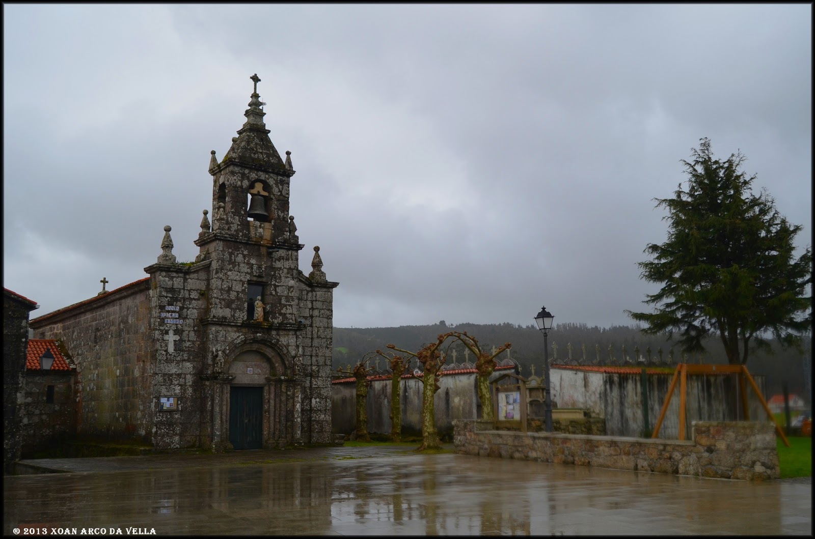 XOAN ARCO DA VELLA: IGLESIA DE SANTA BAIA - DUMBRÍA