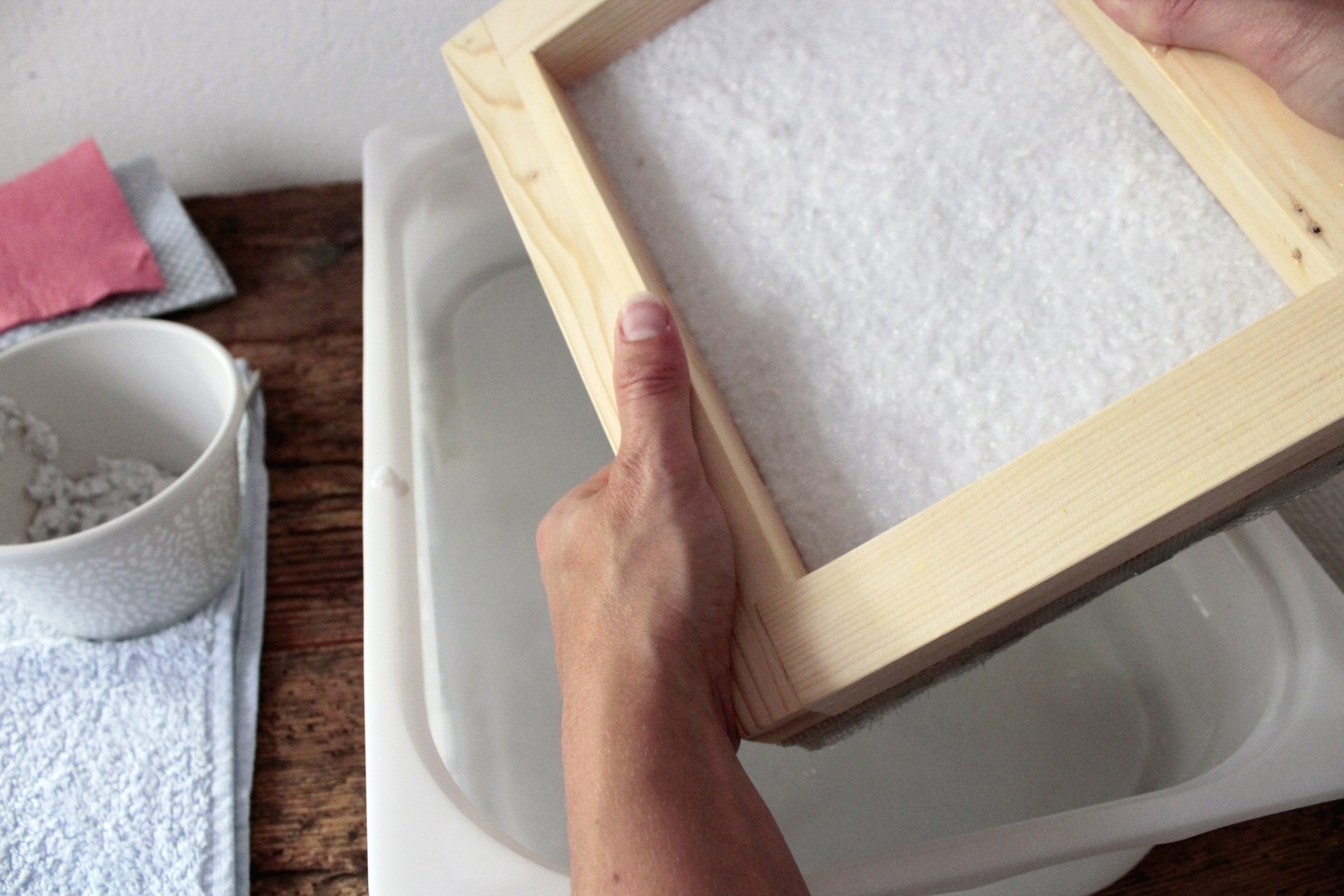 Come fare fogli di carta riciclata a mano fai da te - Mariangela Vaia