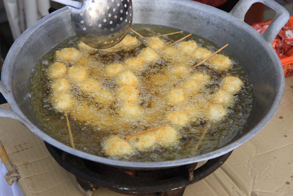 ASAS MASAKAN: 2.1 Mengenal pasti maksud kaedah memasak haba kering.