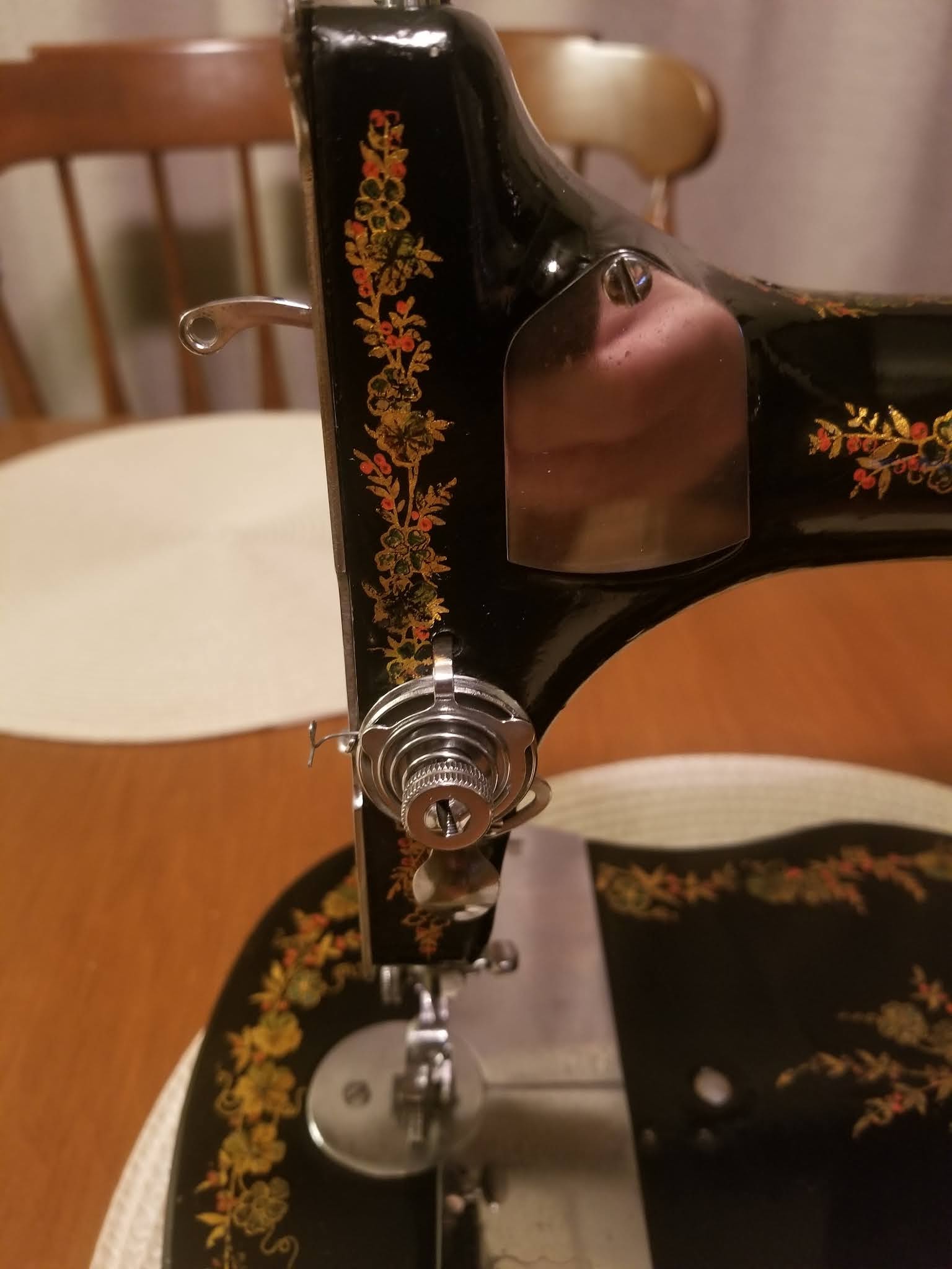 Selby Sewing Machines: 1889 Singer VS2 with Floral Decals