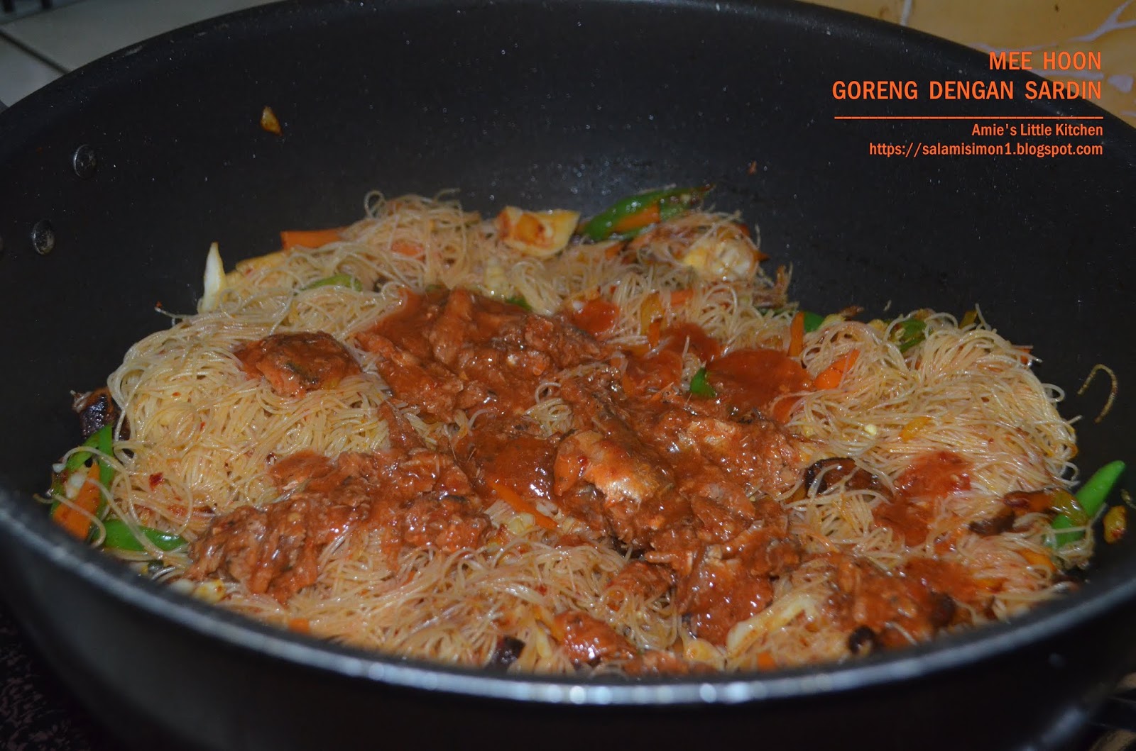 Mee Hoon Goreng dengan Sardin - Amie's Little Kitchen