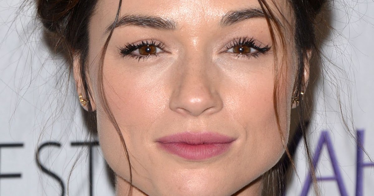 DC COMICS AND ARROWVERSE : GOTHAM SIREN – CRYSTAL REED AKA SOFIA FALCONE