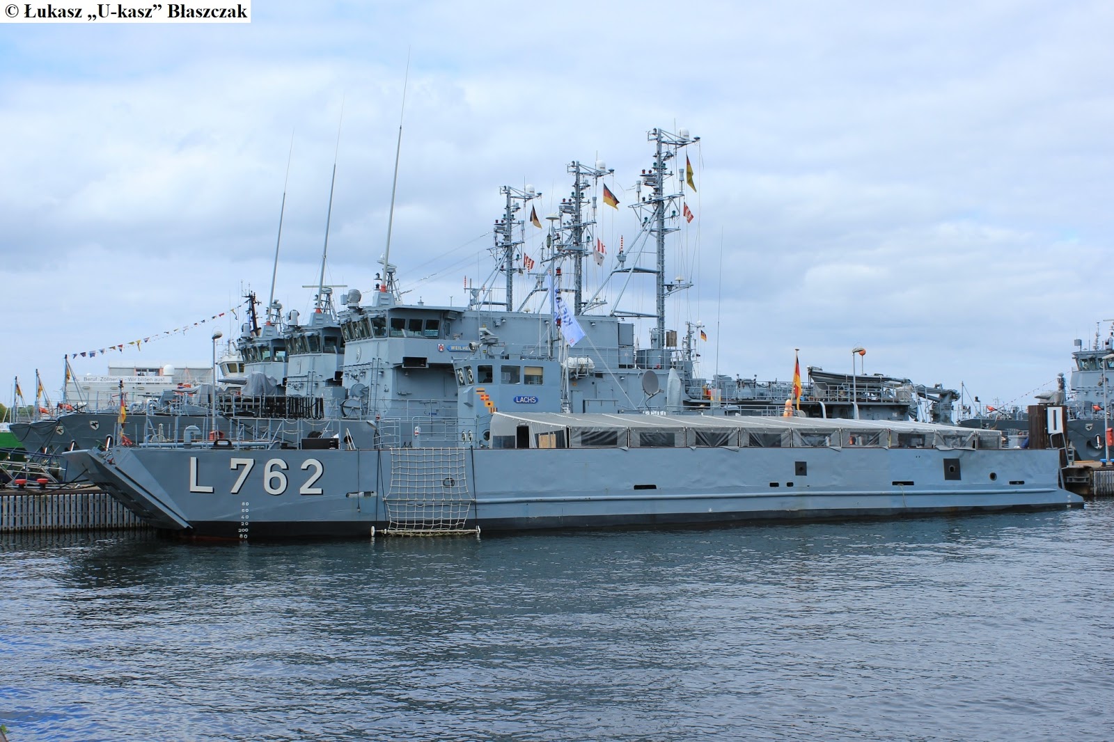 W obiektywie shipspottera czyli z migawką nad portową sadzawką: Z cyklu ...