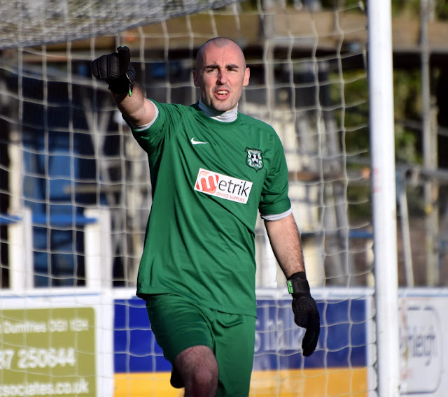 Groundhopper 2000 : Heston Rovers v Linlithgow Rose
