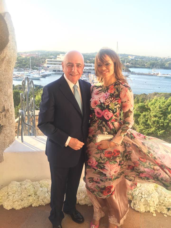 FRANKLIN TOSCANO | Embaixador do RIO : BRASILEIRA HELGA COSTA COM SEU ...