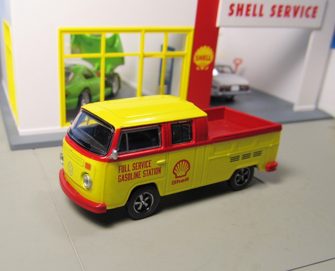 GreenLight 1976 Shell Oil Volkswagen Type 2 T2 Double Cab Pick-up