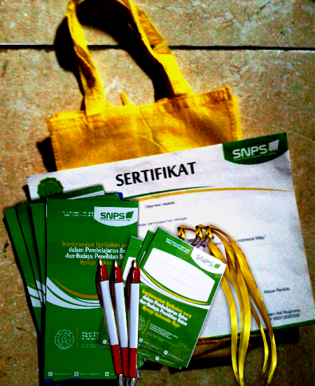Paket Seminar Kit - Seragam Solo