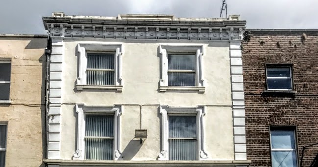 Patrick Comerford: Stucco decoration makes a Georgian house in Limerick ...