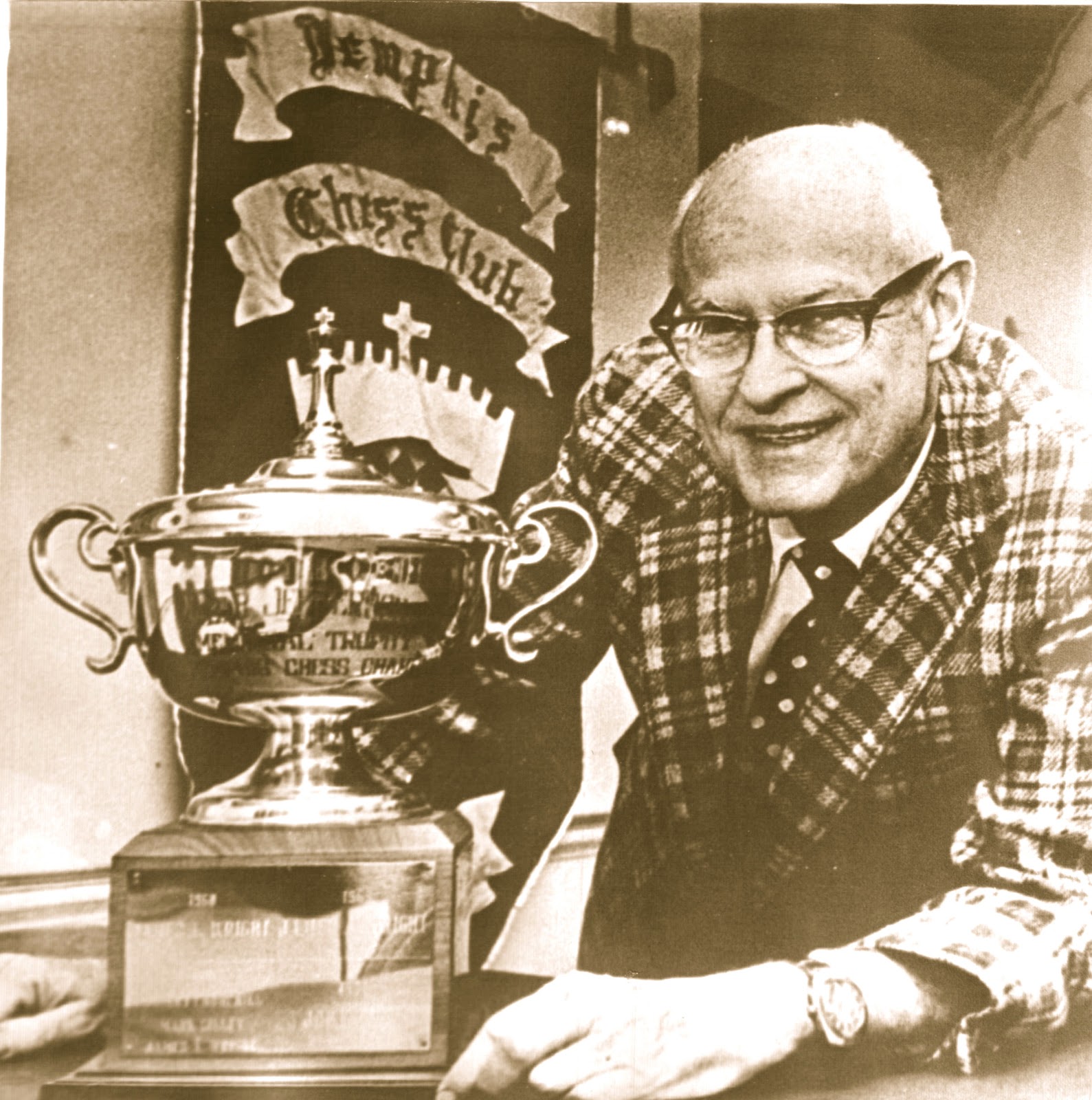 Memphis Chess History: Zugzwanged in Public or The Annual Chess Banquet