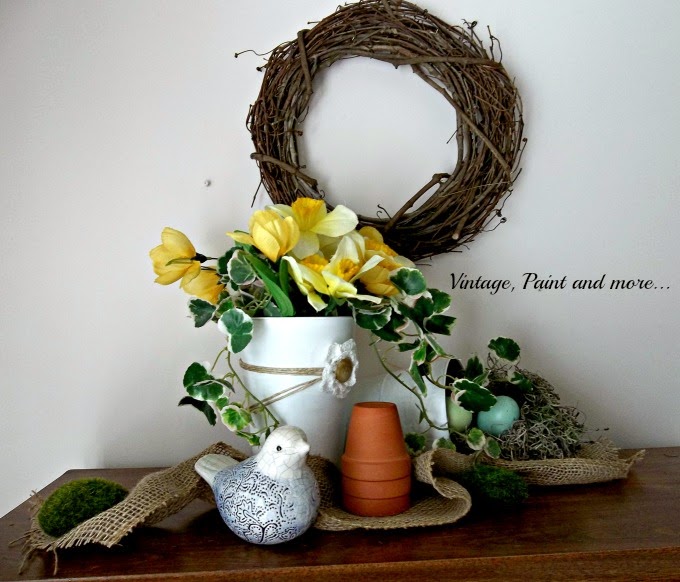 Spring Vignette | Vintage, Paint and more...