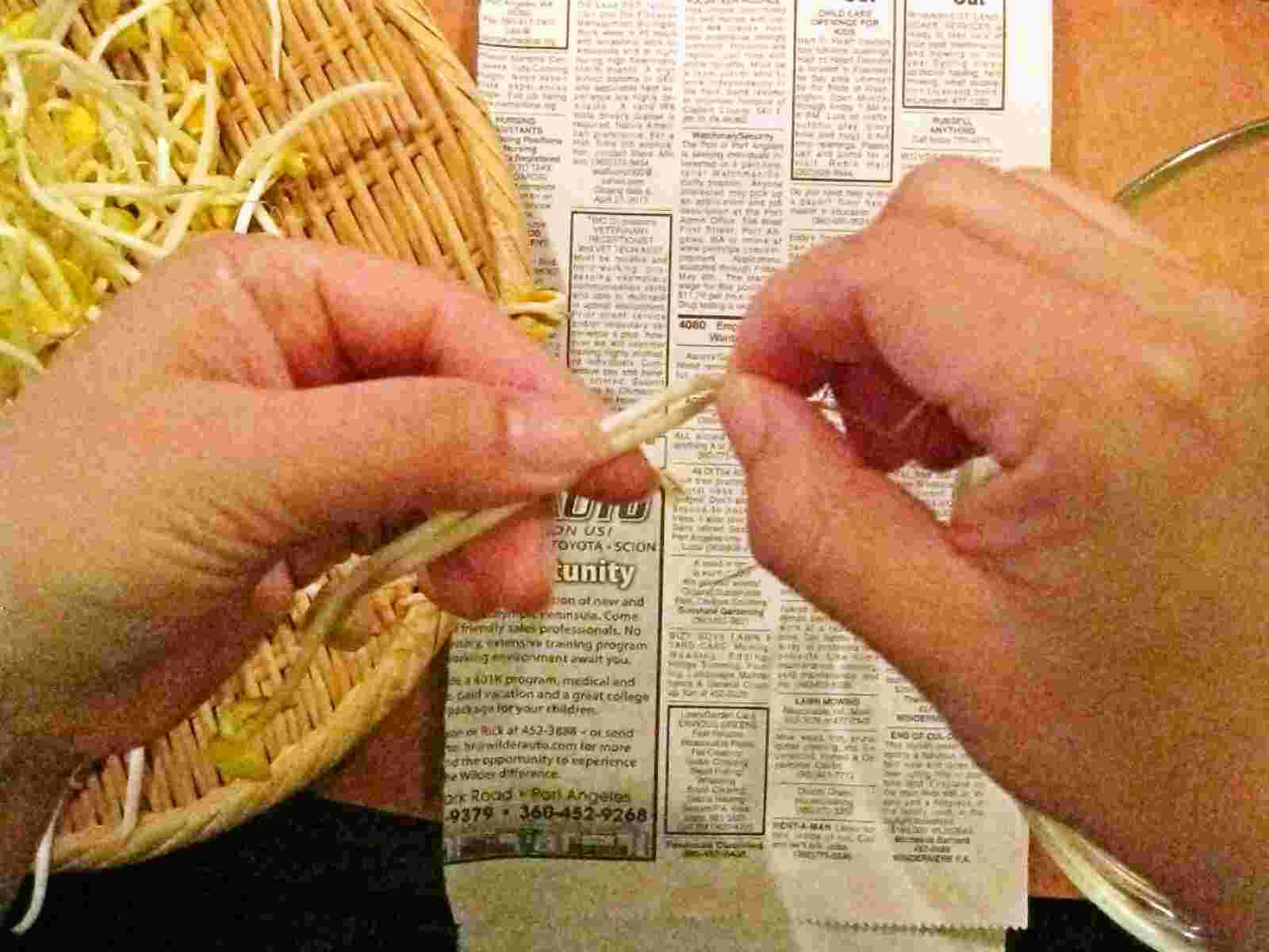 Recipes for Tom: Moyashi to age no sattoni / bean sprouts with thin ...