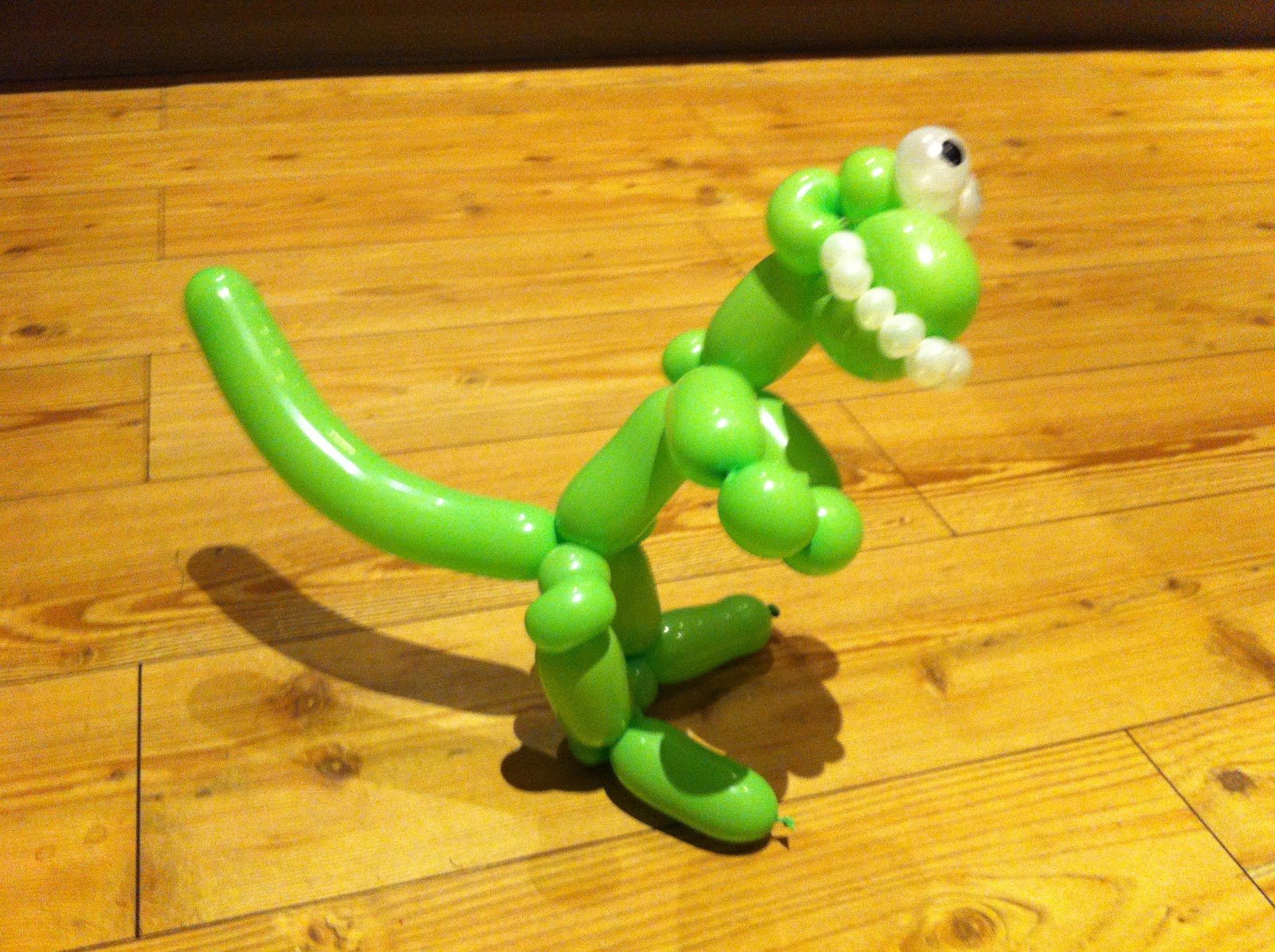 Jovial Spondoodles: Balloon Modelling!!