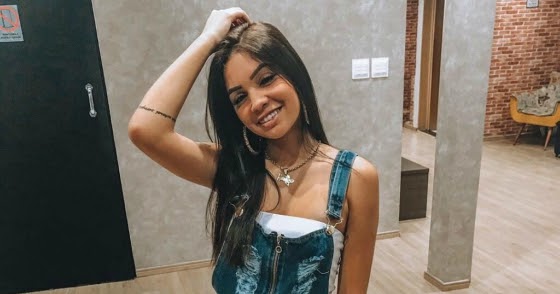 Making Offs Brasil: Mc Henny Funkeira Novinha Pagando Peitinho No Instagram