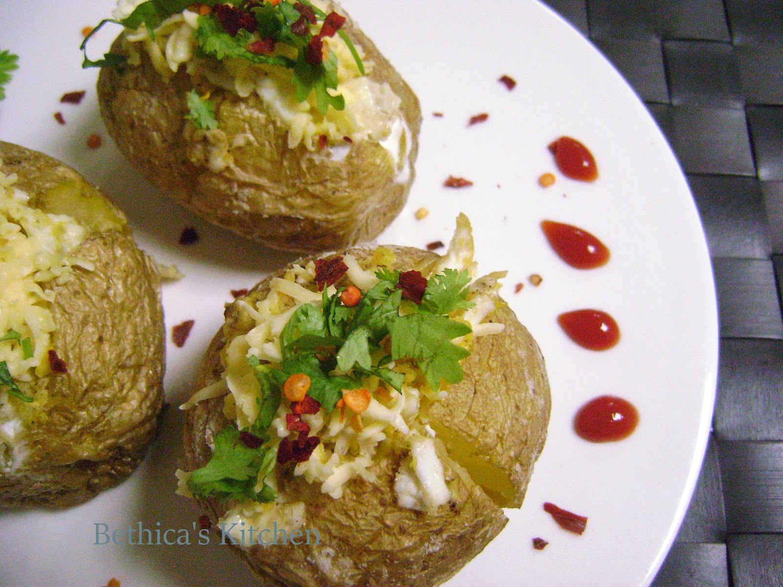 Bethica's Kitchen Flavours: Stuffed Baked Jacket Potatoes
