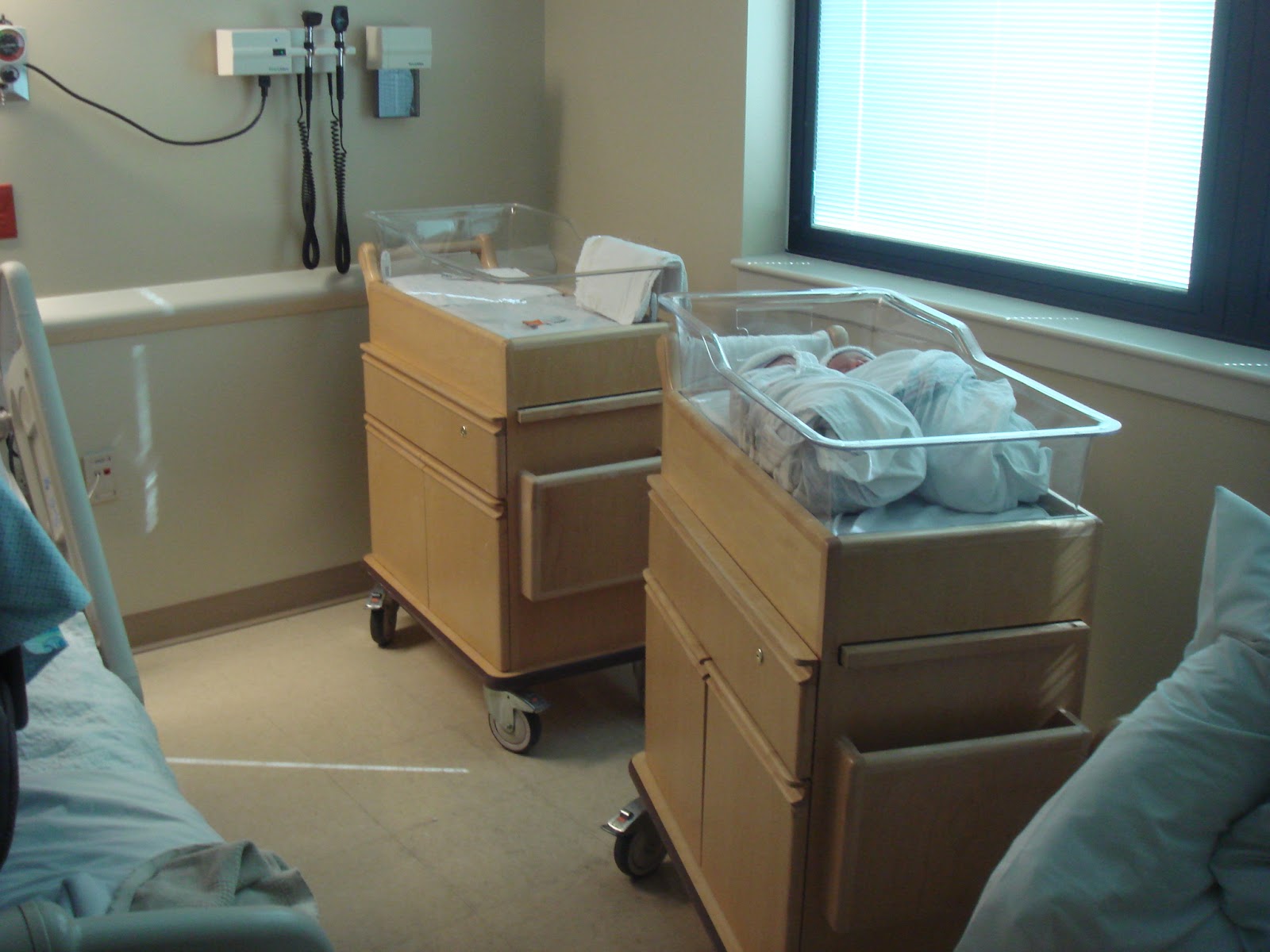 The Young Twin's: 36 weeks Pregnant & The Birth of Weston and Wyatt
