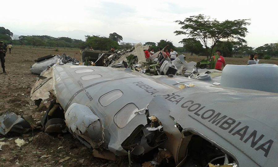 La triste e impactante escena del accidente del CASA ECN-235 de la ...