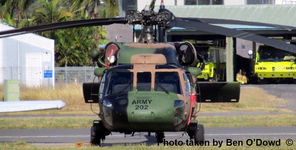 Central Queensland Plane Spotting: Australian Army Sikorsky Blackhawk ...