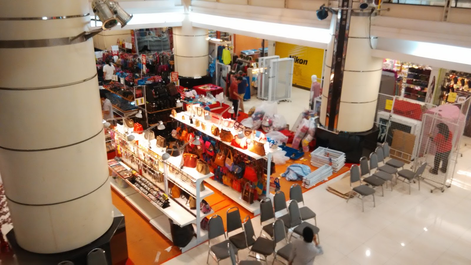 Our Journey : (Day 2) Selangor Petaling Jaya - Amcorp Mall Bookxcess ...