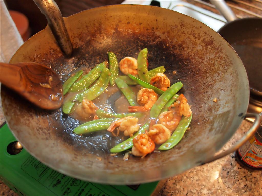 I Love Thai Recipes: Stir Fried Prawns with Snow Peas (Pad Thua Lin Tao ...