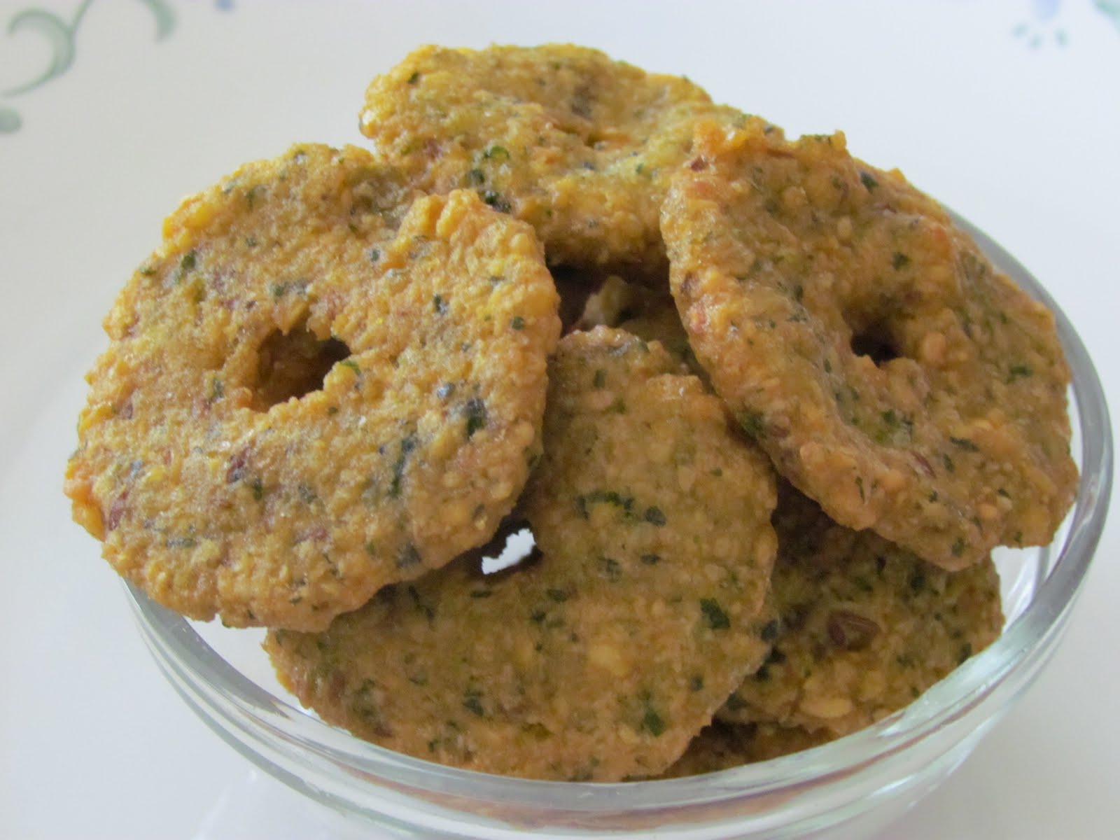 Cooking is no rocket science ......: BM # 4 DAY 4 : Moong Dal Vada