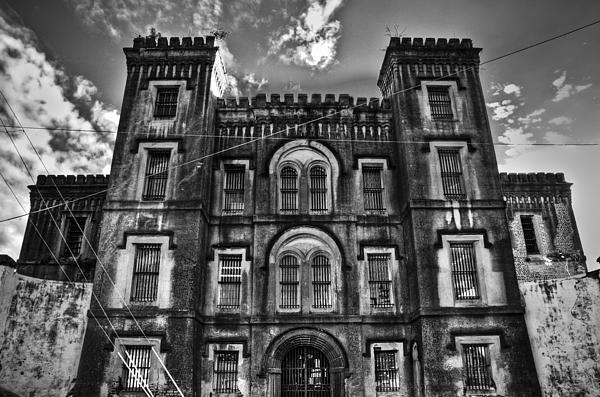 History Goes Bump In The Night: HGB Podcast, Ep. 55 - Old Charleston Jail