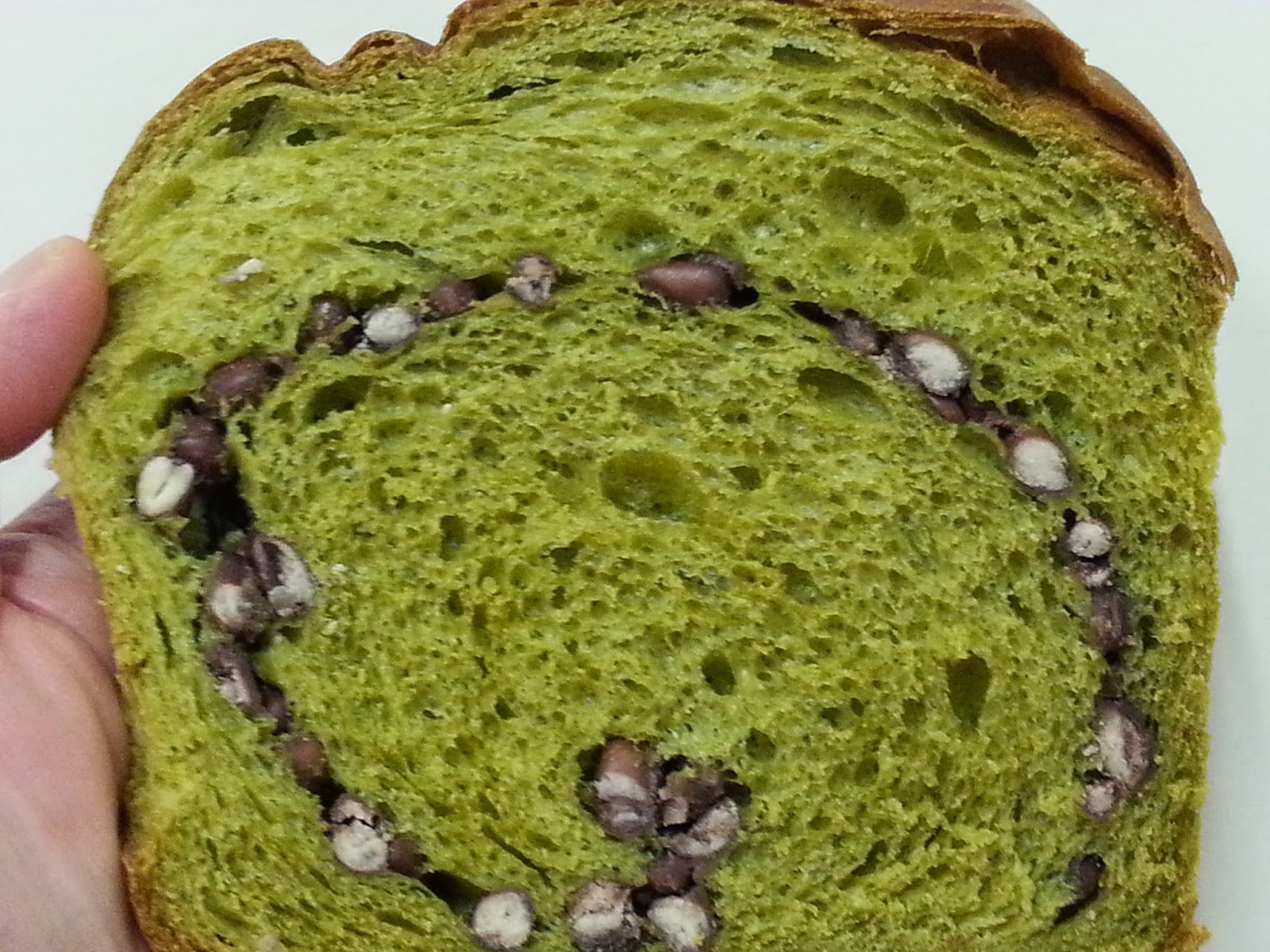 Pat's Kitchen Journal: Matcha red bean bread