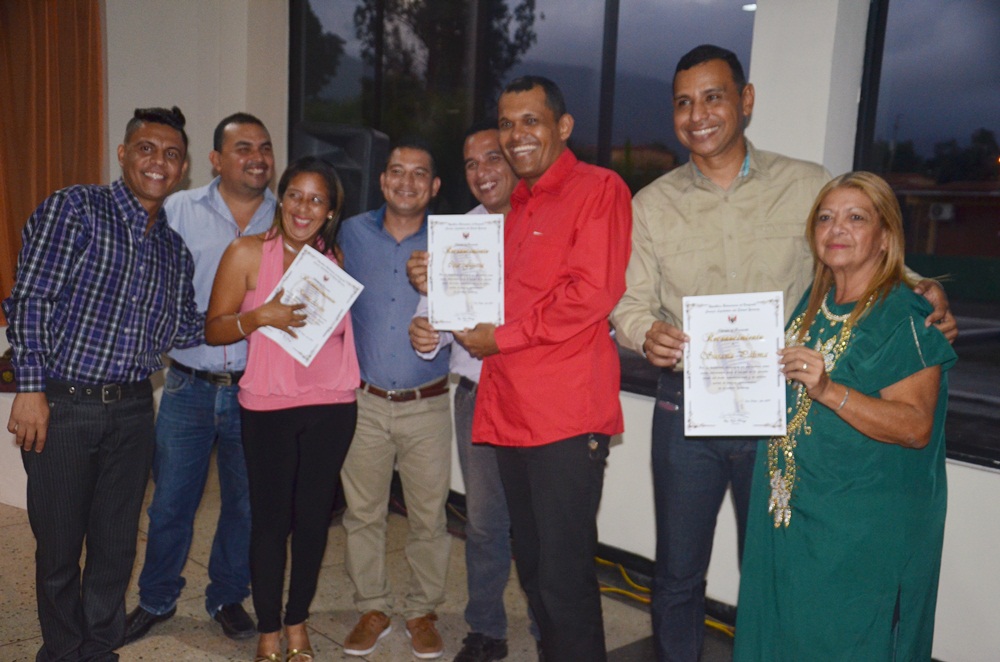 Cley entrega Premio Estadal de Periodismo Héctor Alcalá Poza