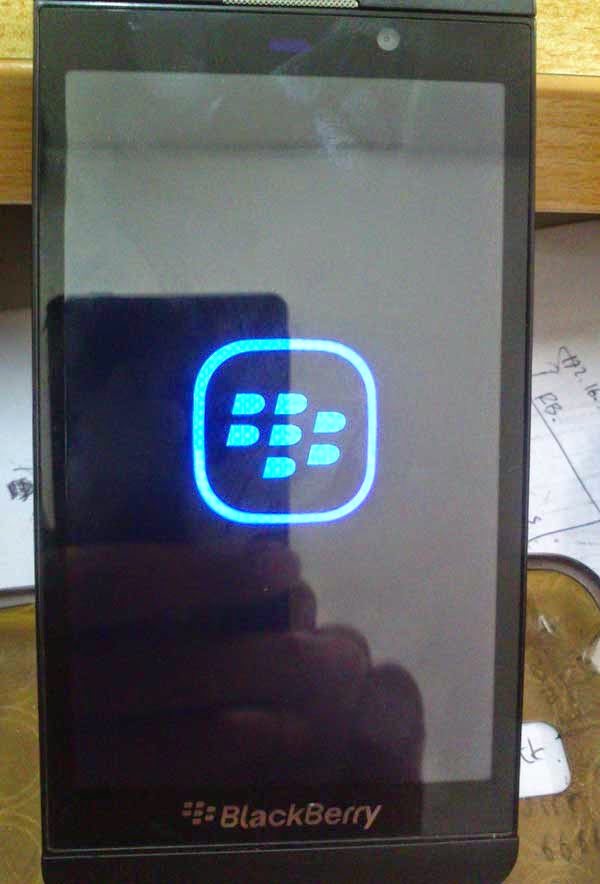 Mengembalikan Boot Logo BlackBerry Z10 Replika/Clone - blog zdienos