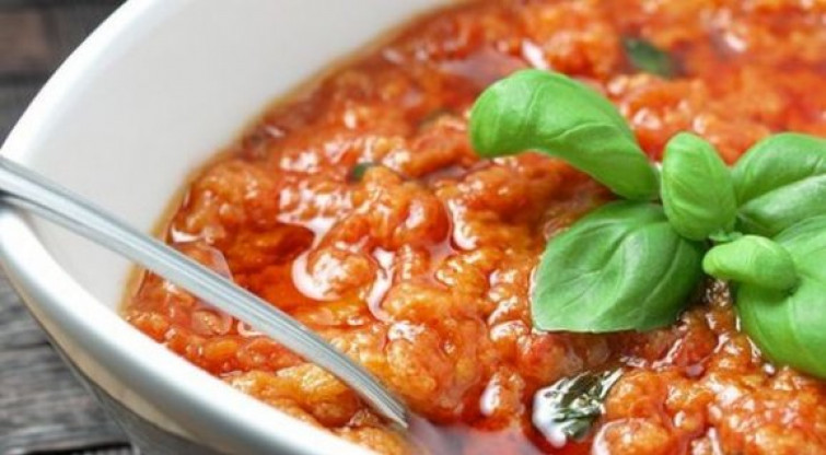 Pappa col pomodoro, una zuppa di pane