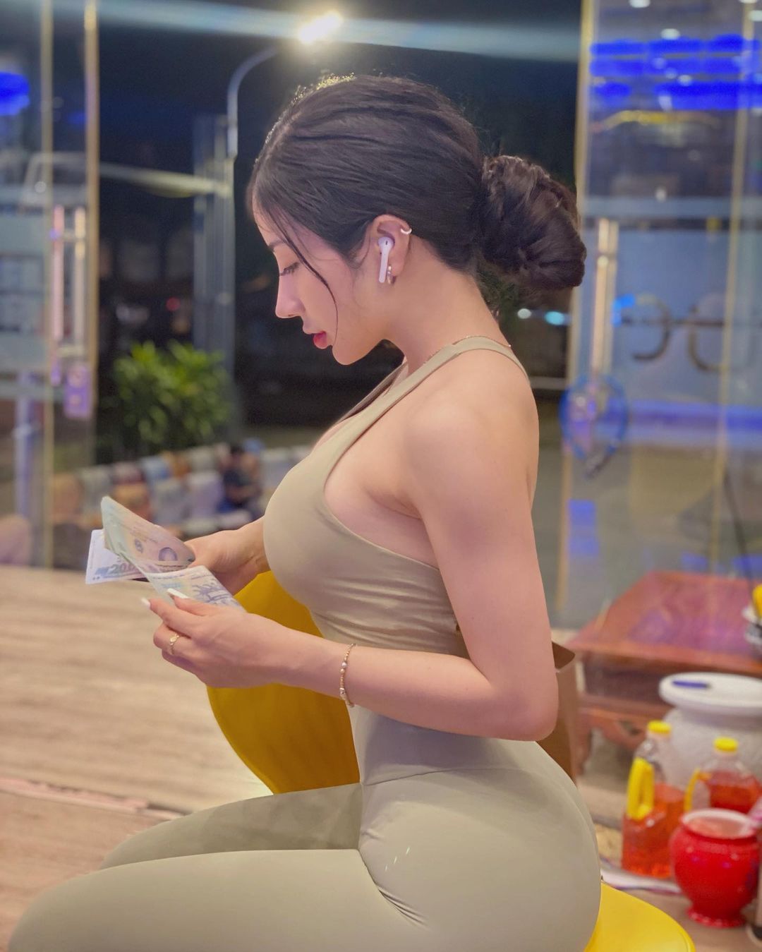 Pham Hong Nhung | Vietnam Beautiful and Sexy Girls - Haitaynamkg Knowledge Humanity