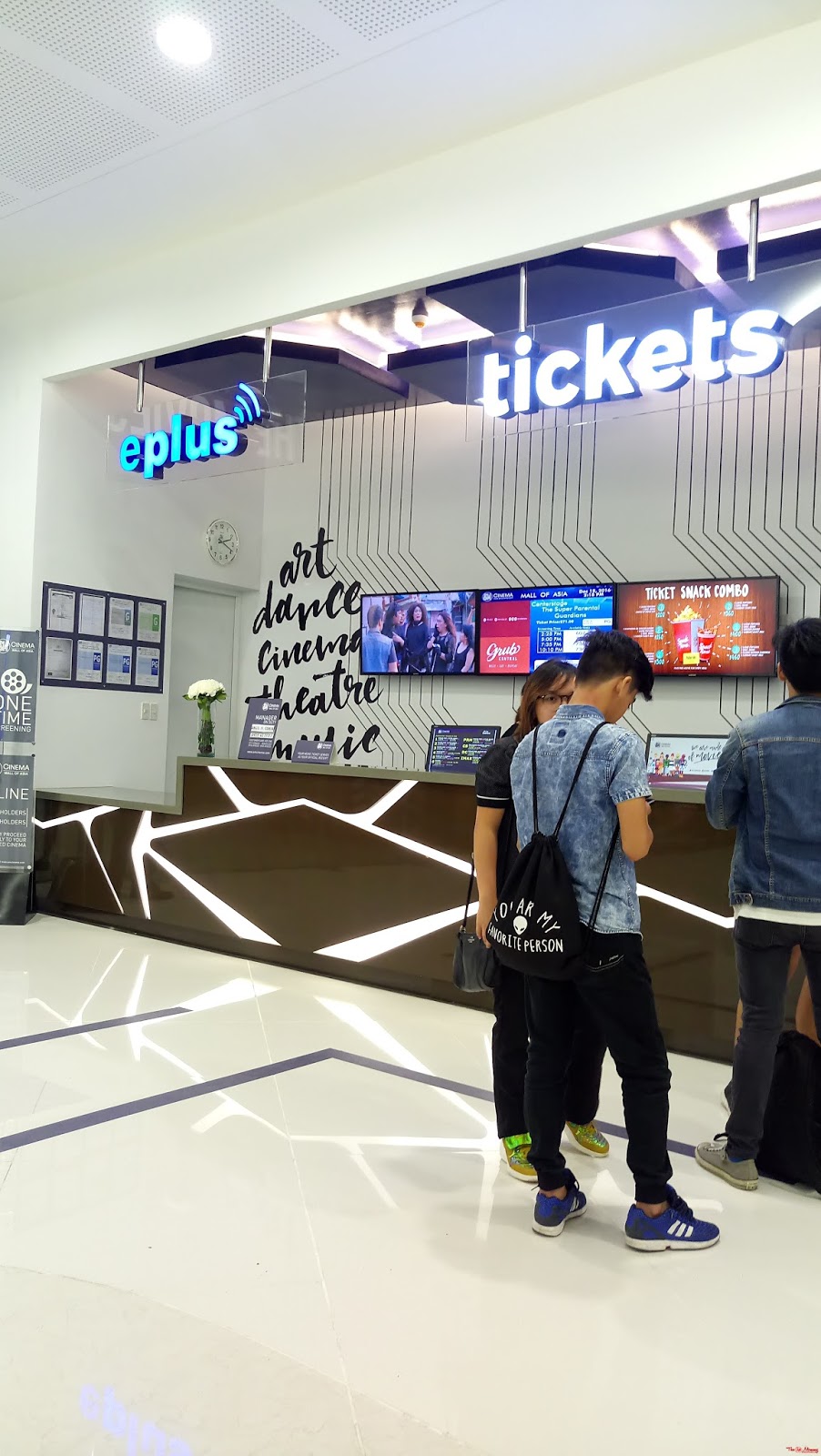 SM Mall of Asia's Cinema 7 and 8 opens in time for Christmas - The 24 ...