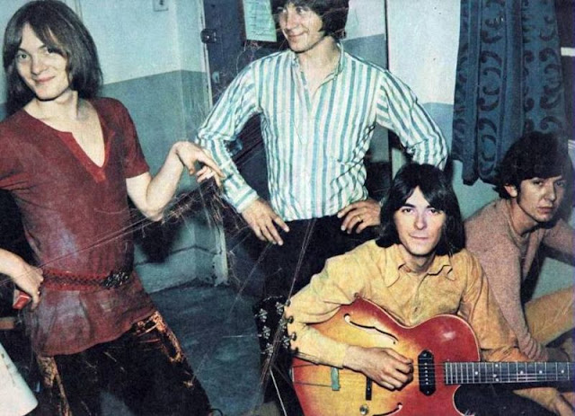 35 Vintage Photos of the Small Faces During the 1960s ~ Vintage Everyday