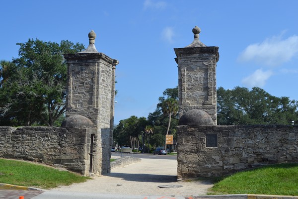 Viajando entre rascacielos: Qué ver y hacer en un día en San Agustín ...