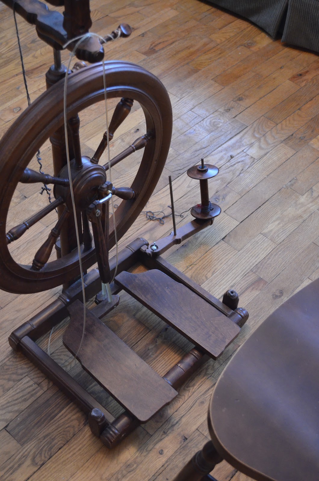 Iron Oak Farm: Intro to Spinning: Threading the Wheel