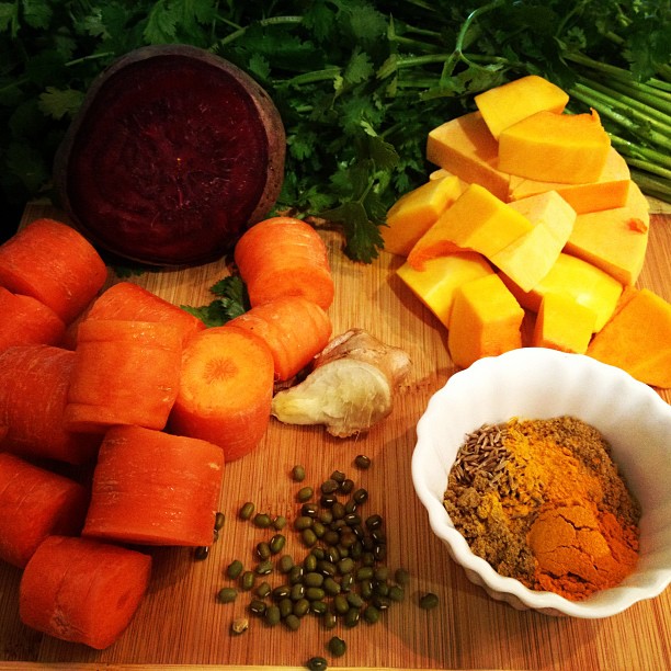 WholeFoodie Kitchen: Carrot & Beetroot Patties