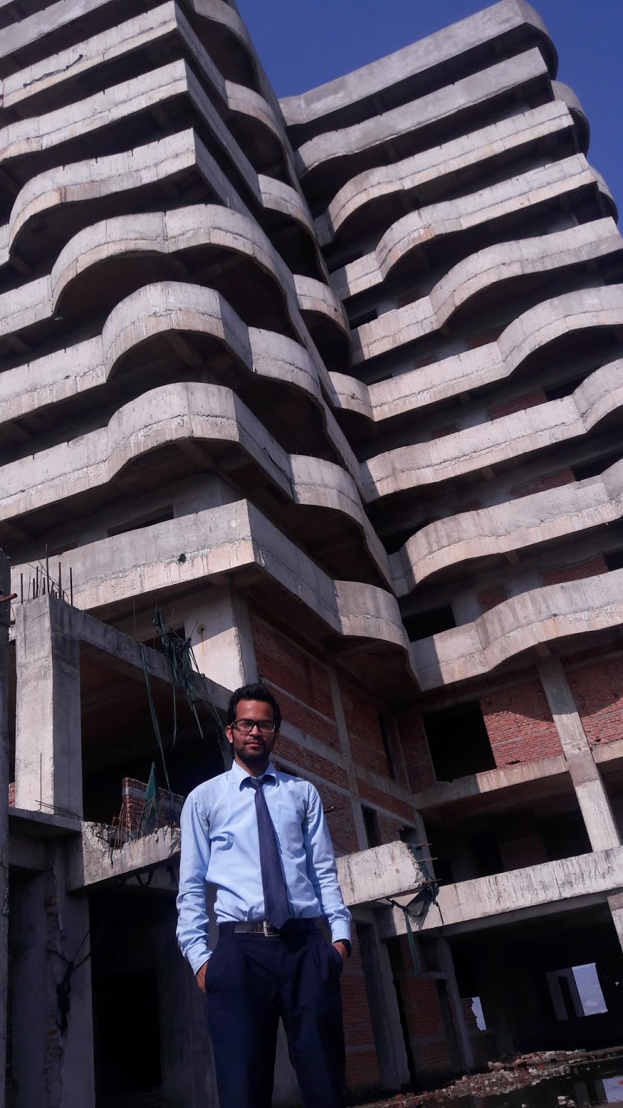 Read Here: : Radhe Radhe Building Observation