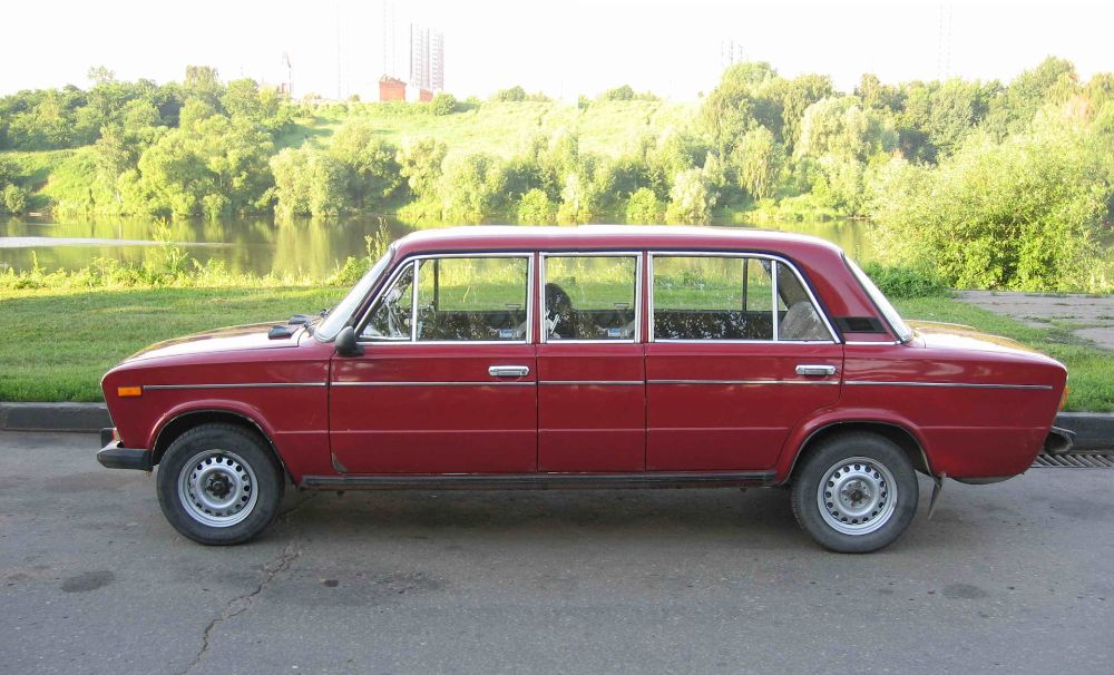 20 Amazing Photos of “Luxurious” Lada Stretched Limousines ~ Vintage ...