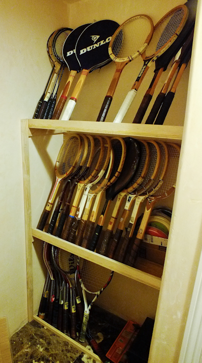 Tennis Laboratory: Tennis Racket Rack/Storage