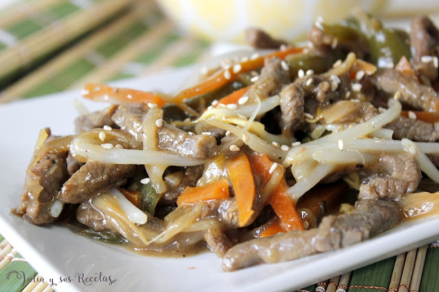 JULIA Y SUS RECETAS: Ternera con brotes de soja china